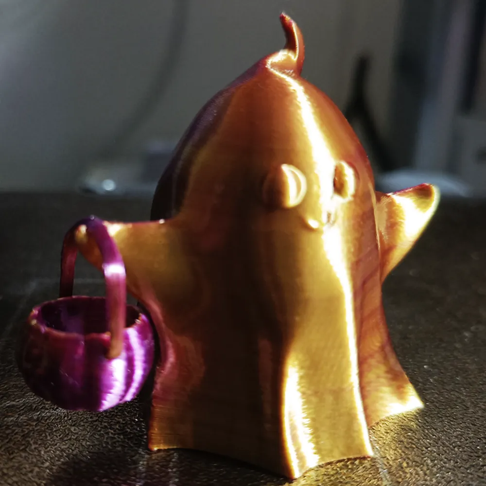 Halloween Ghost holding a Pumpkin Basket by MakerVikingMakerWorld ...