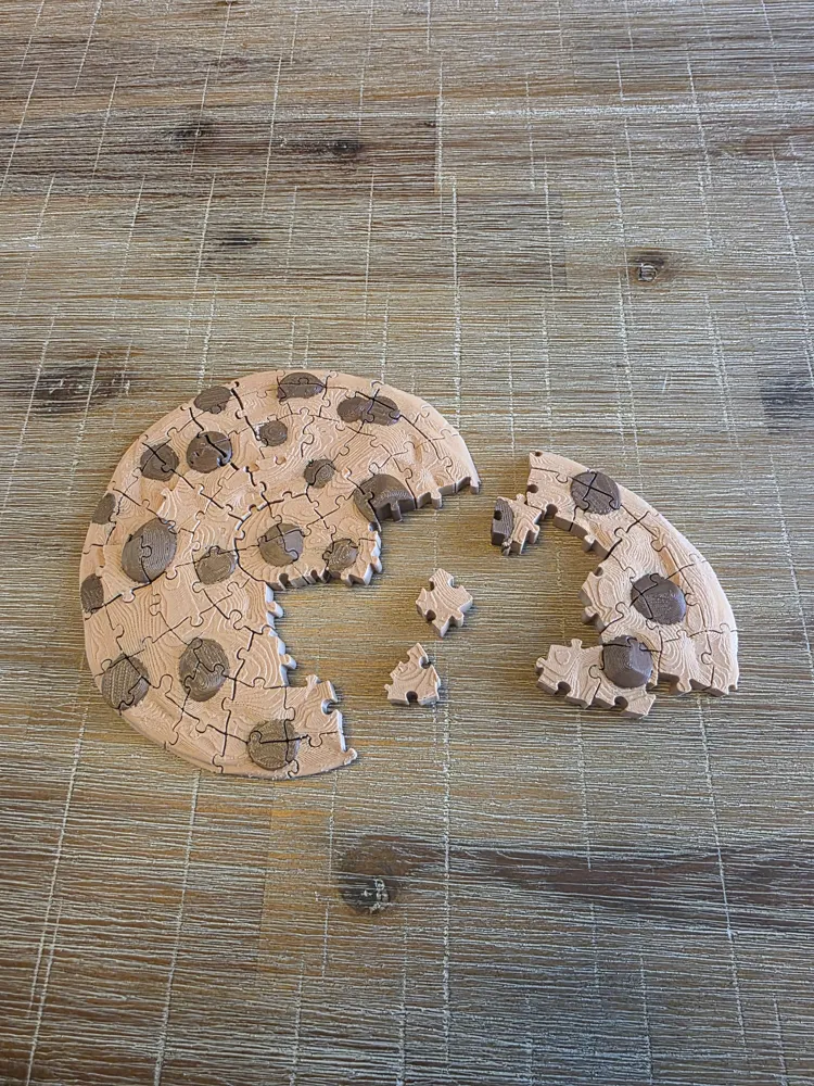 Chocolate chip cookie puzzle - Free 3D Print Model - MakerWorld