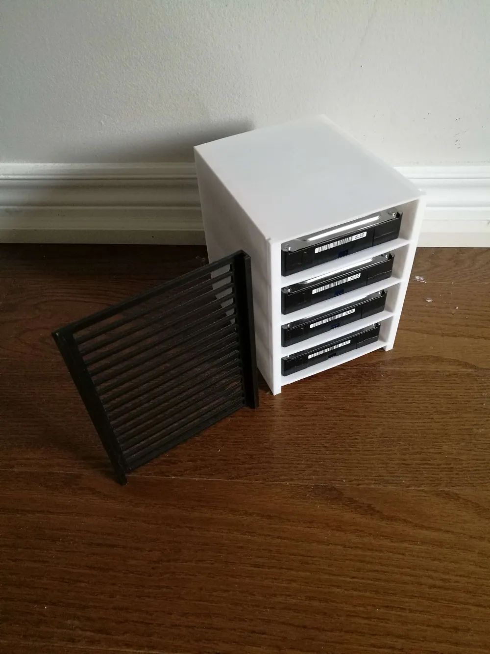 Stackable 4-Bay 3.5" HDD Storage NAS Case by Vader MakerWorld: Download ...