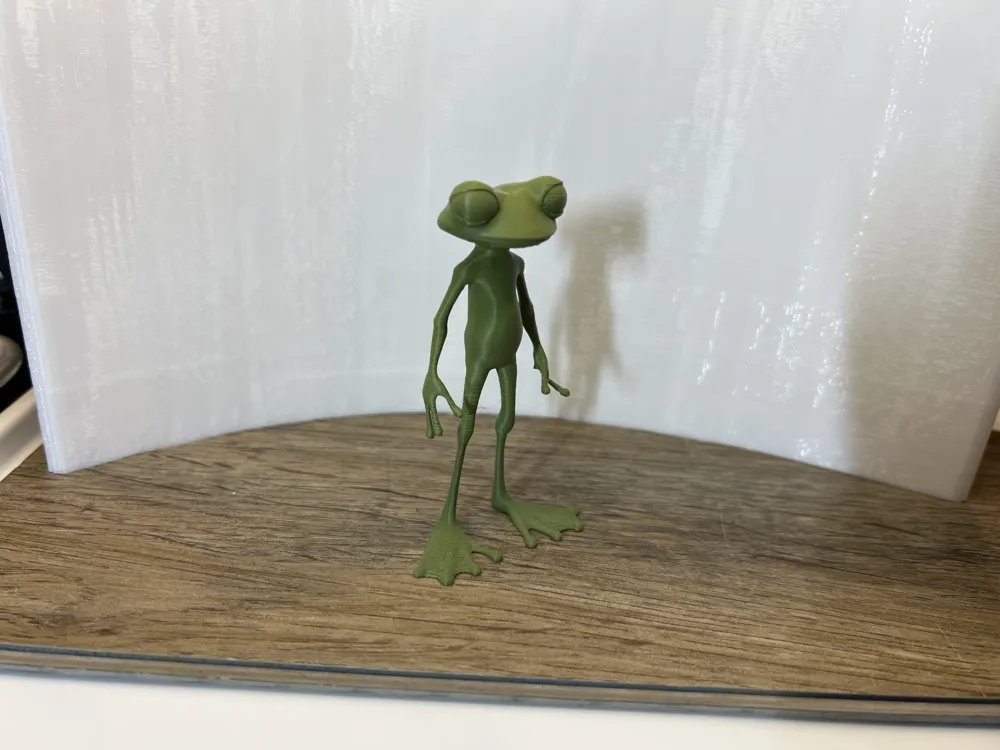 Tall Thin Frog Standing Upright by KaBooM MakerWorld: Download Free 3D ...