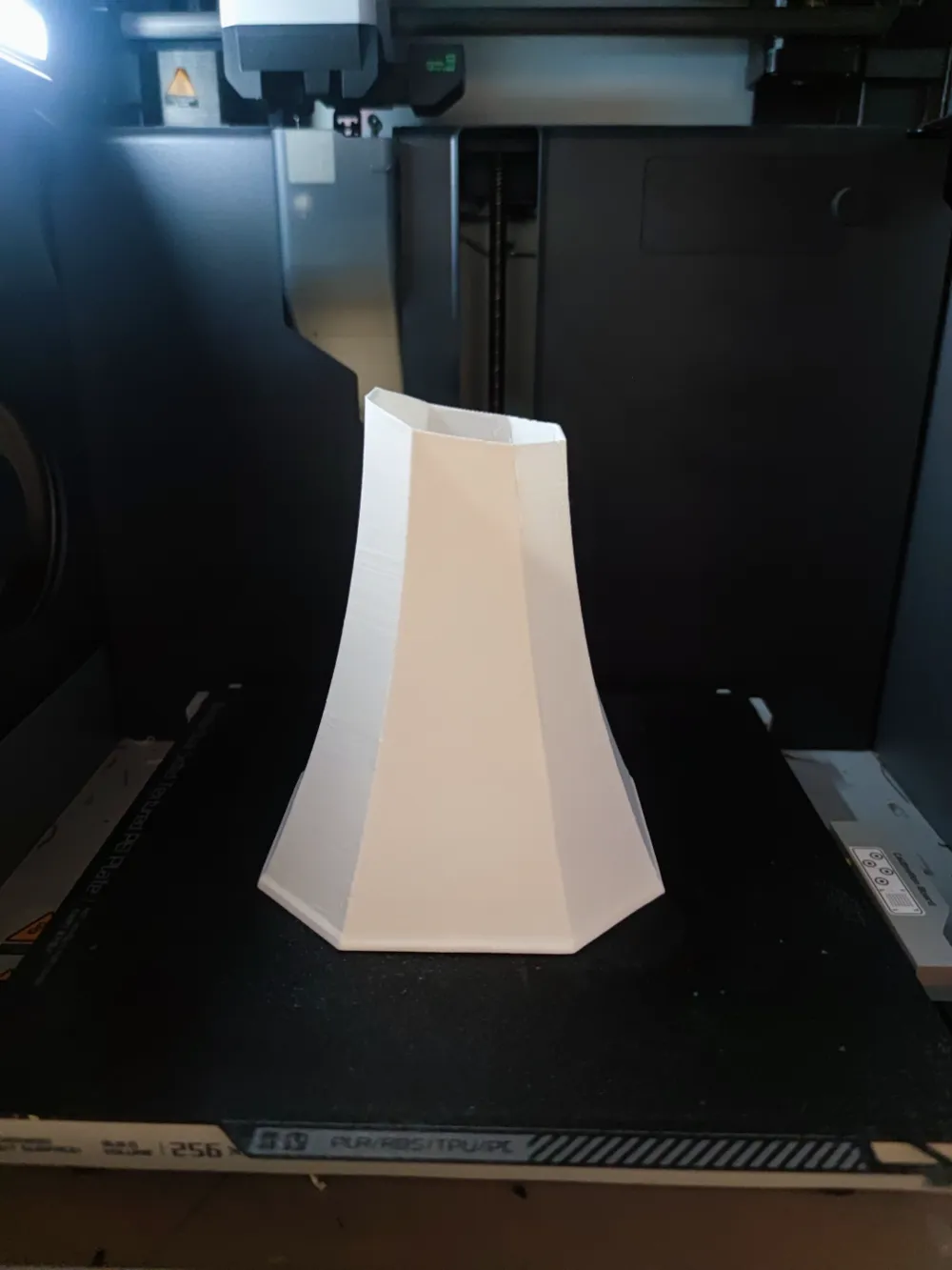 Draconis Lamp – A Touch of Magic and Design by Eclipse 3D MakerWorld: Download Free 3D Models