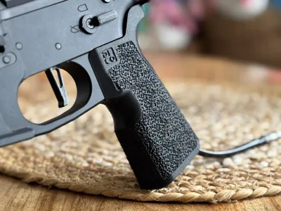 ar15 grip 3d print model download - MakerWorld