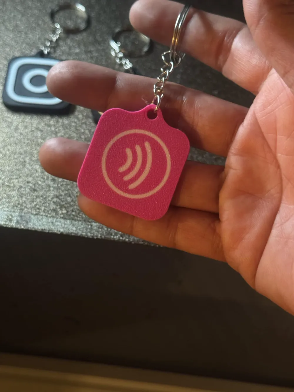 Instagram logo NFC keychain - Free 3D Print Model - MakerWorld