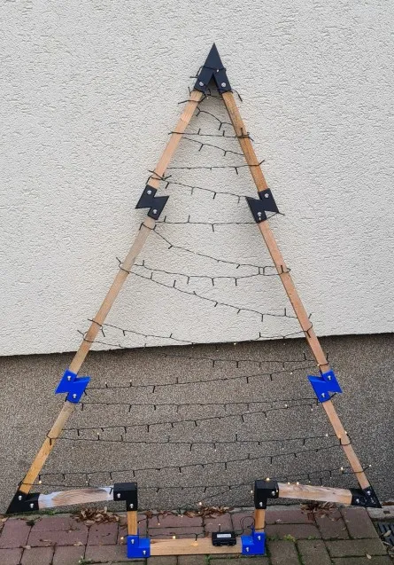 Roof Batten Christmas Tree by Ralf Busch - MakerWorld