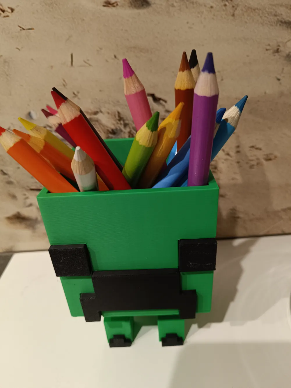 Minecraft creeper pencil holder by Pyciu MakerWorld: Download Free 3D ...