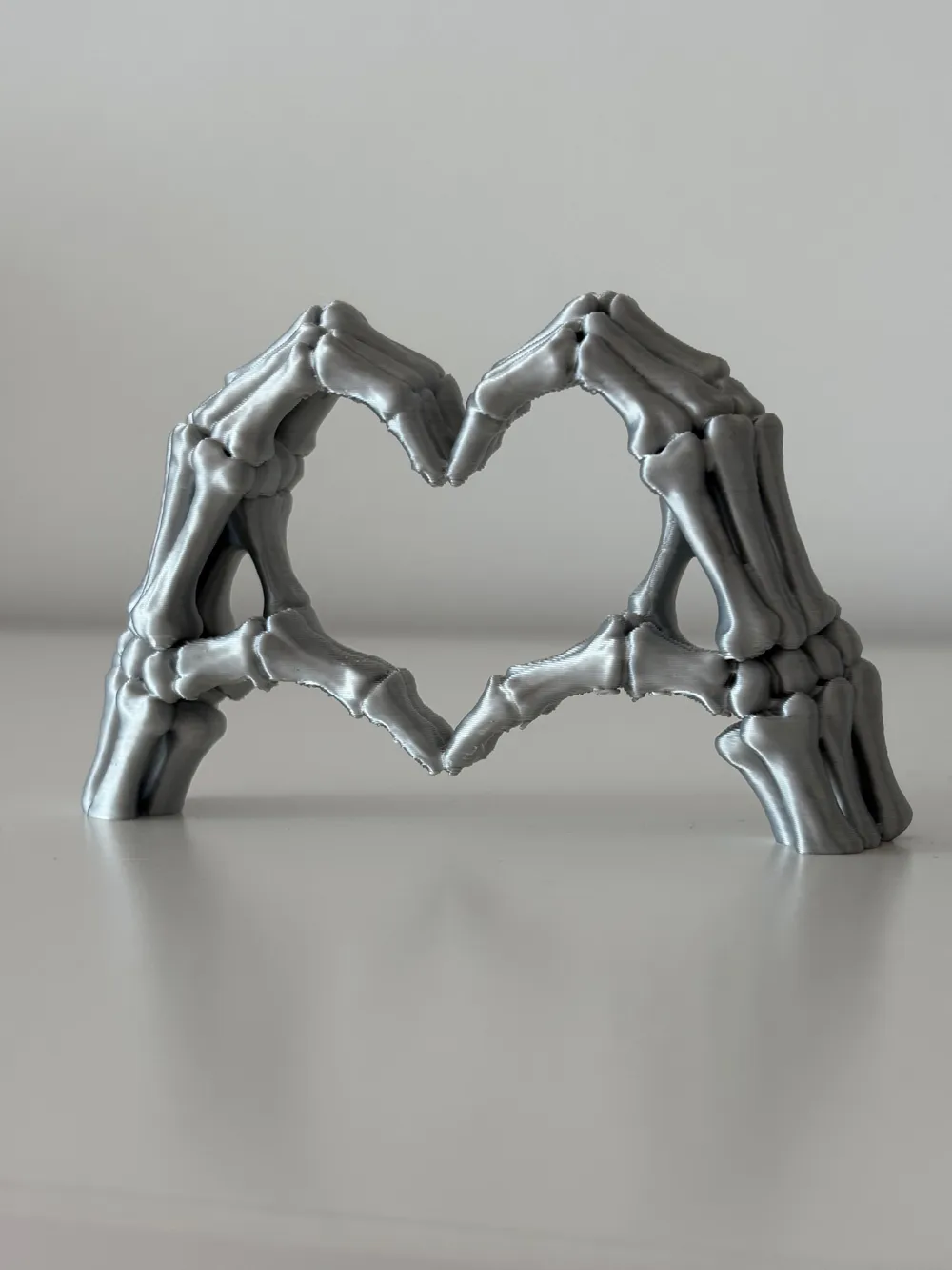 Skeleton Hands Heart – Gothic Love Sculpture - Free 3D Print Model ...