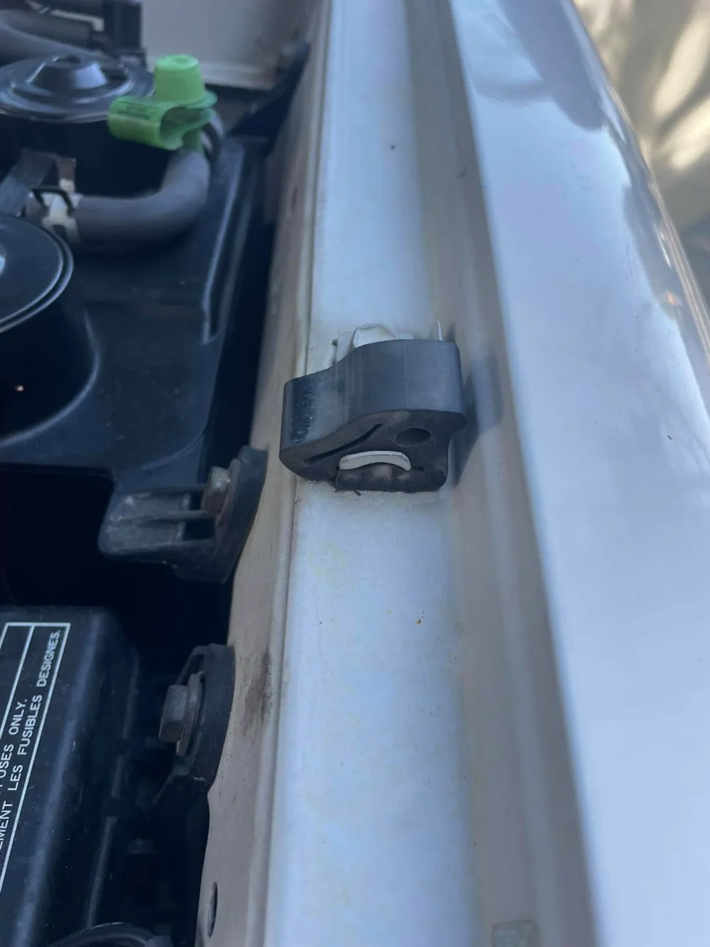 Toyota Pickup Hood Alignment Bumper by CS_3D - MakerWorld