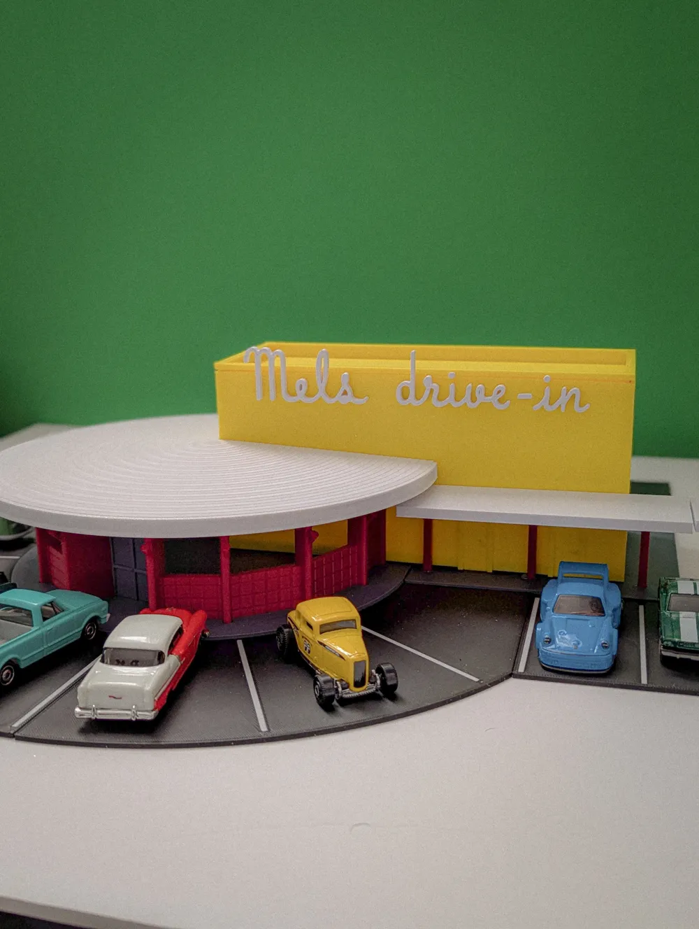 Mel's Drive-In Model Set - 1:64 Scale Diorama - Free 3D Print Model ...