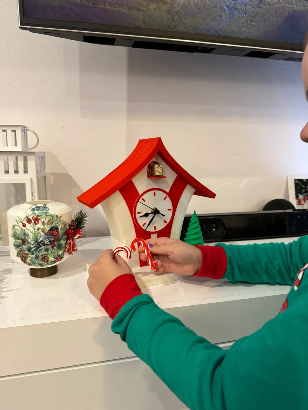 Christmas Cuckoo clock by SouthLab MakerWorld: Download Free 3D Models