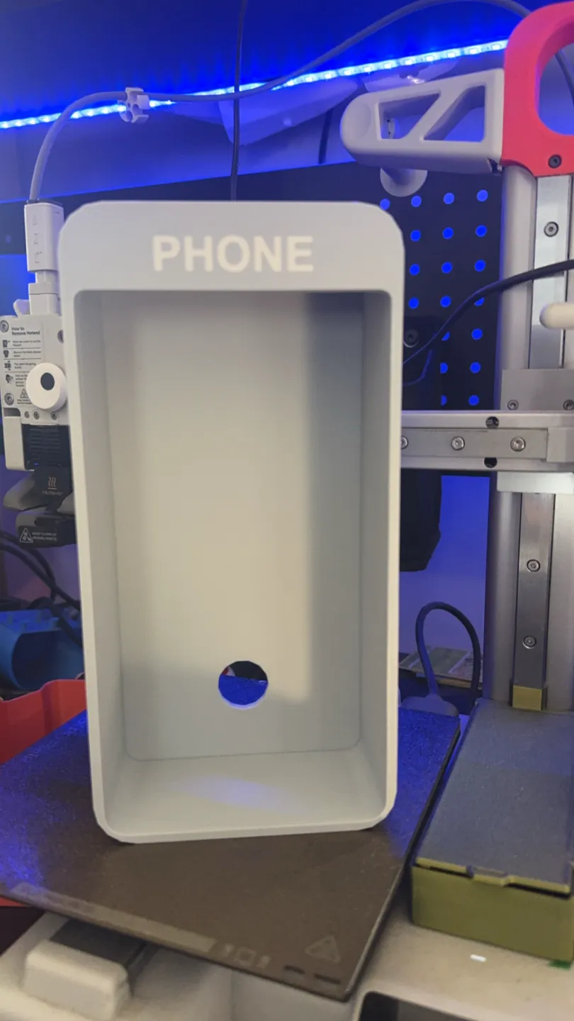 VINTAGE STYLE PHONE BOOTH PHONE HOLDER - Free 3D Print Model - MakerWorld