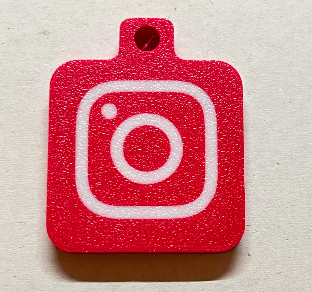 NFC keychain with Instagram logo by SaschaBDesign - MakerWorld
