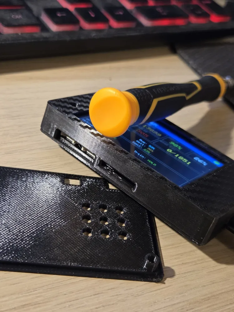cyd 2.4 inch case - Free 3D Print Model - MakerWorld