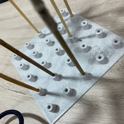 Miniature & Figure Painting Clamp Holder by ZHEZU STUDIO 3D MakerWorld ...