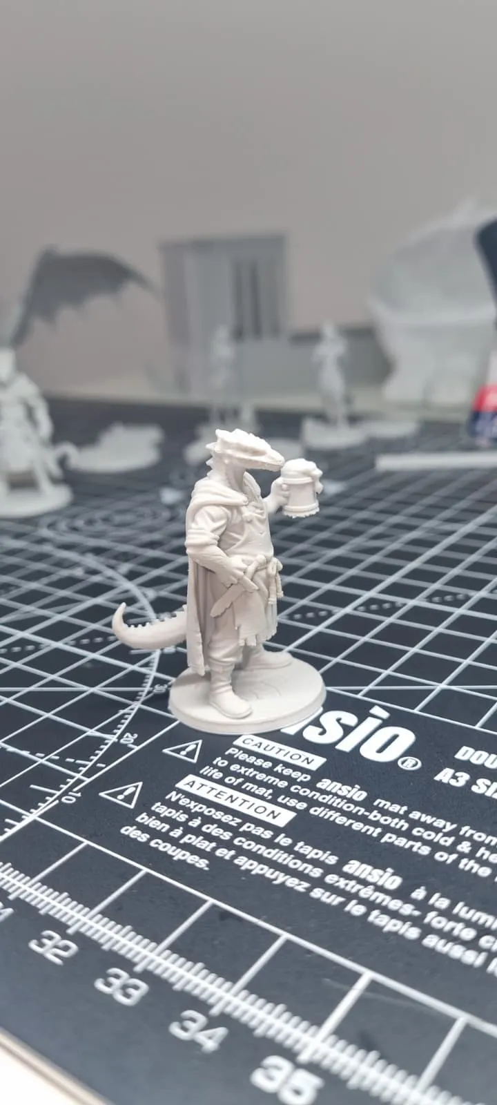 Kobold Innkeeper D&D Miniature (44mm) - Free 3D Print Model - MakerWorld