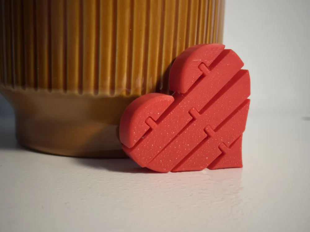 Magnetic Valentine's Day Flexi Heart Fidget - Free 3D Print Model ...