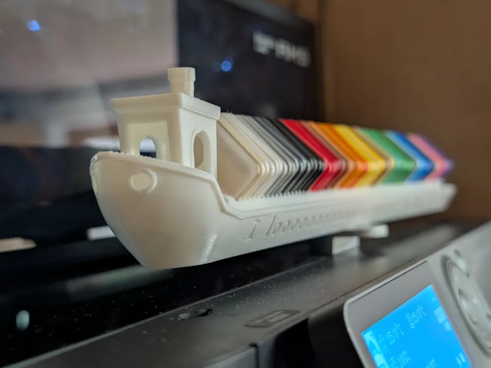 Benchy Filament Display – New purpose, same charm! by Mat3D MakerWorld: Download Free 3D Models