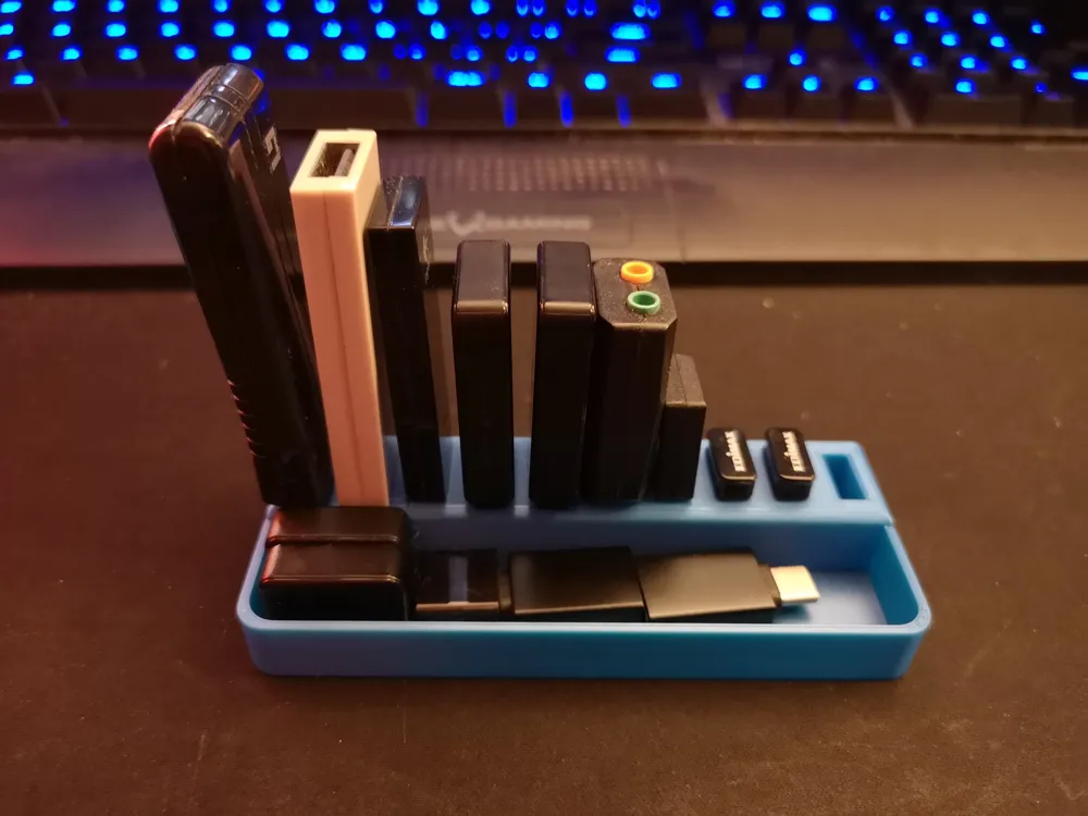 10x USB Stick Holder by germandarknes - MakerWorld