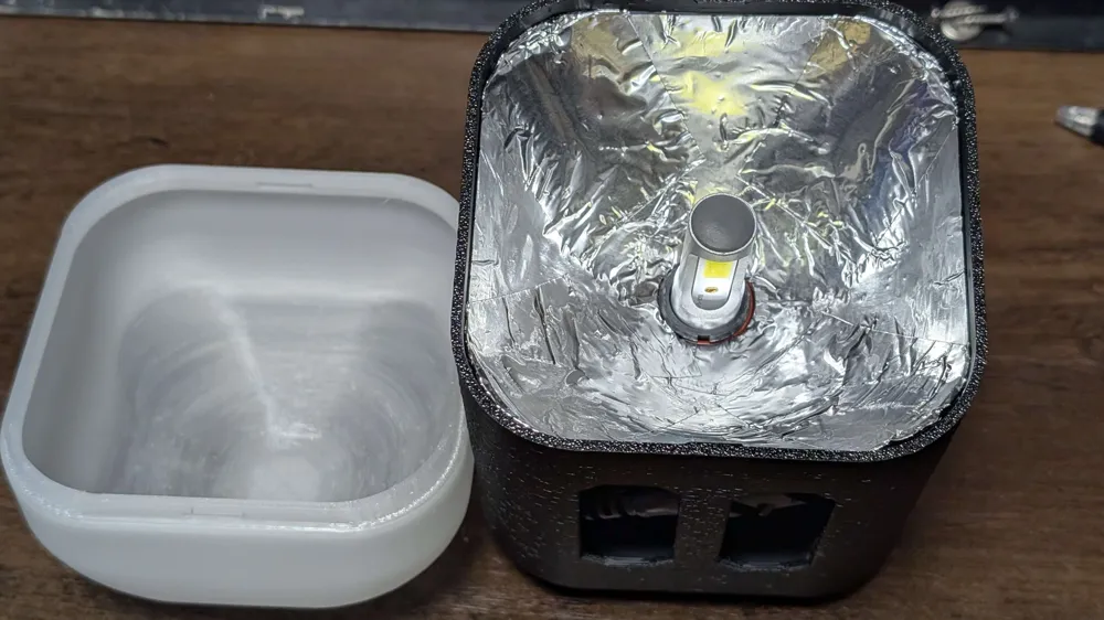 Flashlight (using automotive headlight LED) by そうちょうMakerWorld ...