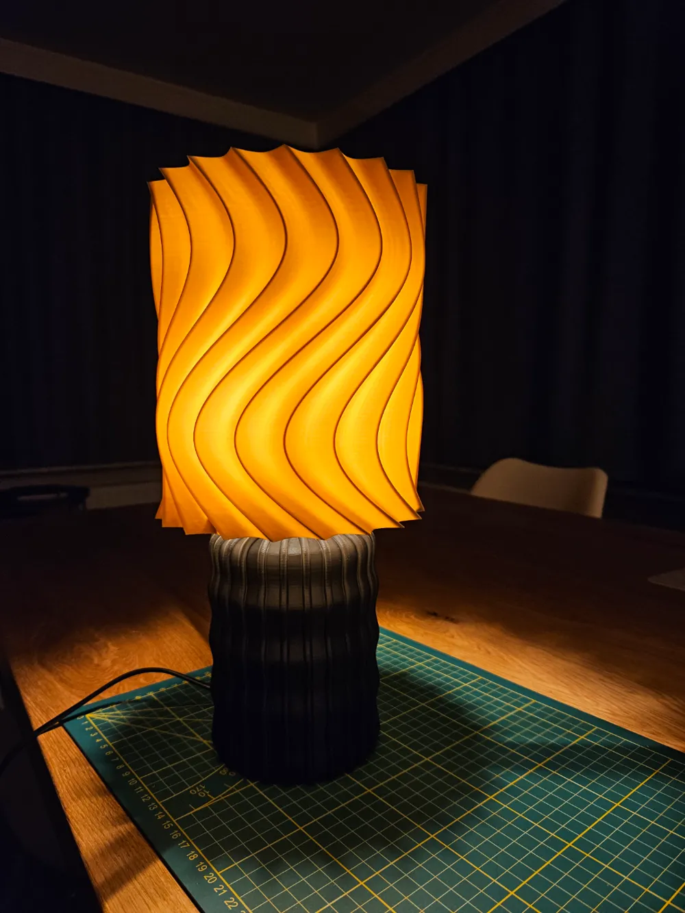 Twisted Lamp by KDV 3D MakerWorld: Download Free 3D Models