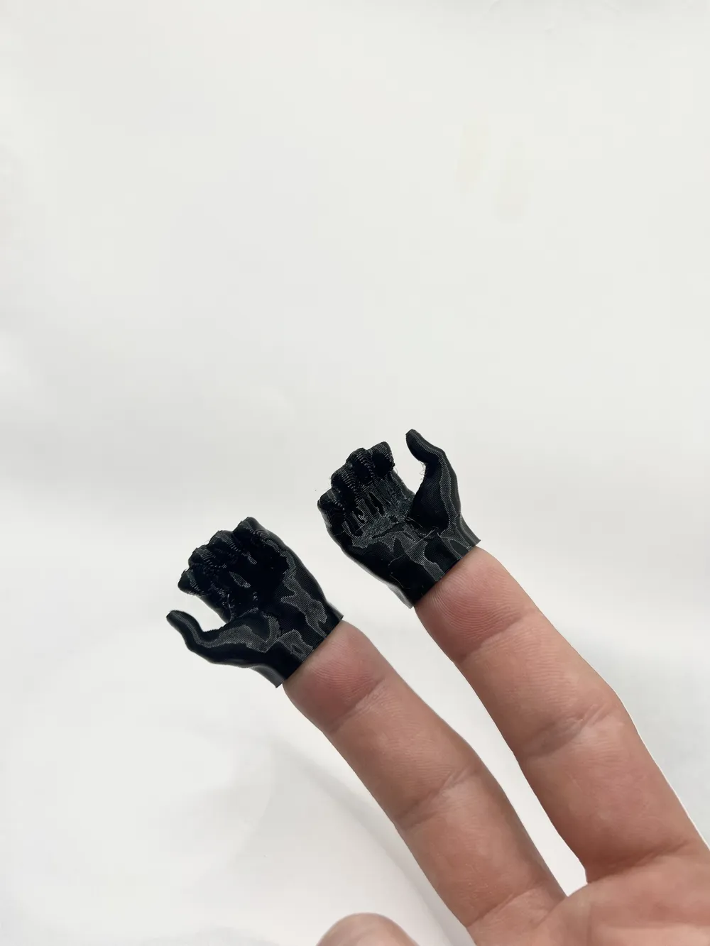 Hulk Fists - Wearable Toy by FlmanCreates MakerWorld: Download Free 3D ...