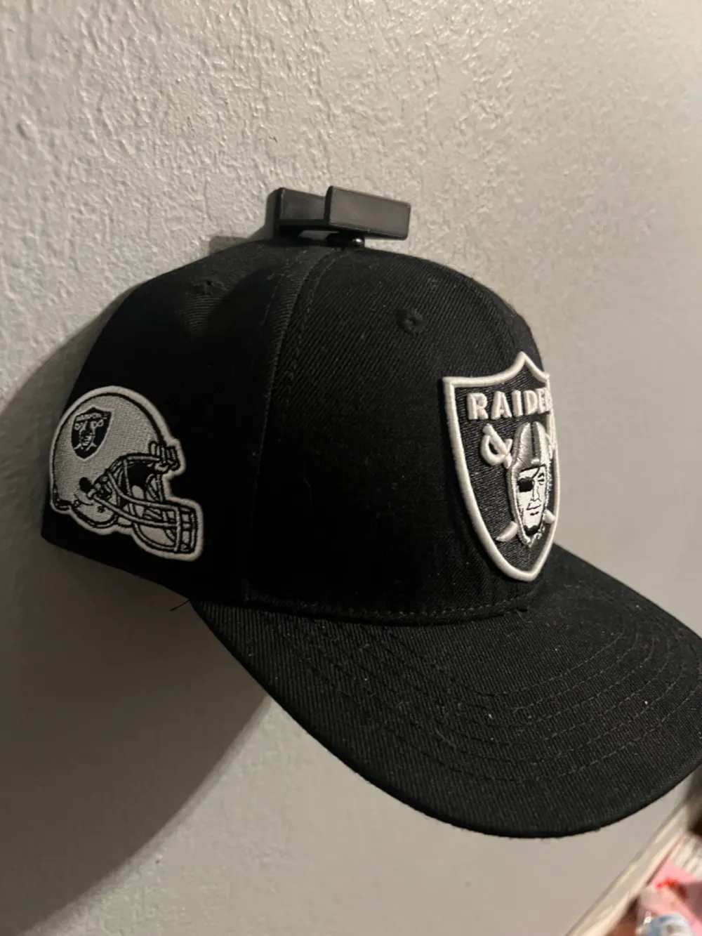 Hat Wall Mount by Legends Only Win - MakerWorld
