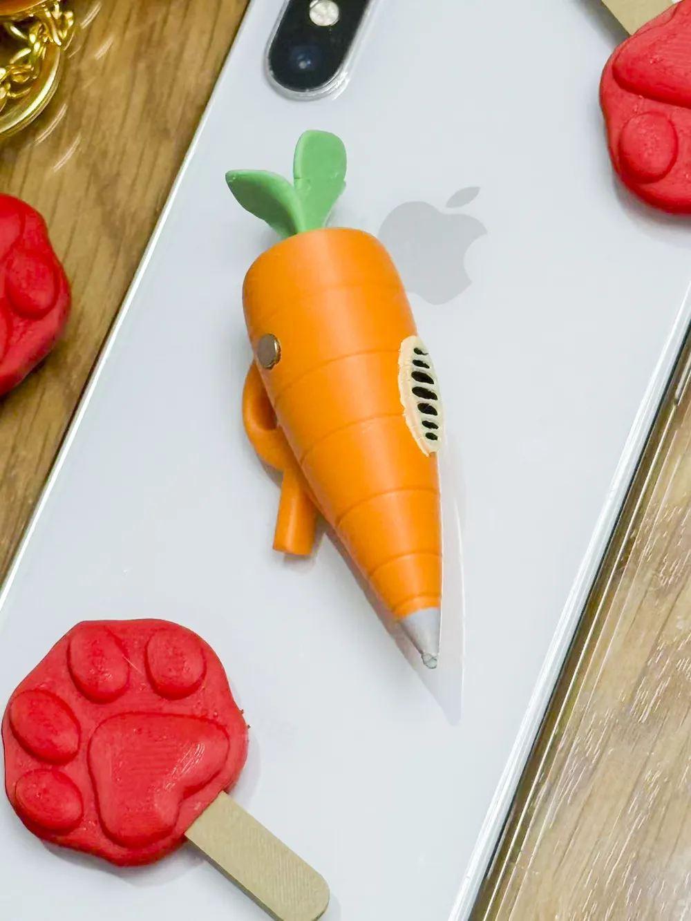 [Zootopia] Fox and Rabbit Refrigerator Magnet - Carrot Recorder Pen ...