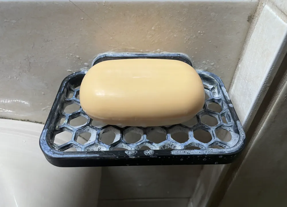 Soap holder with wall mounting hole by Things - MakerWorld