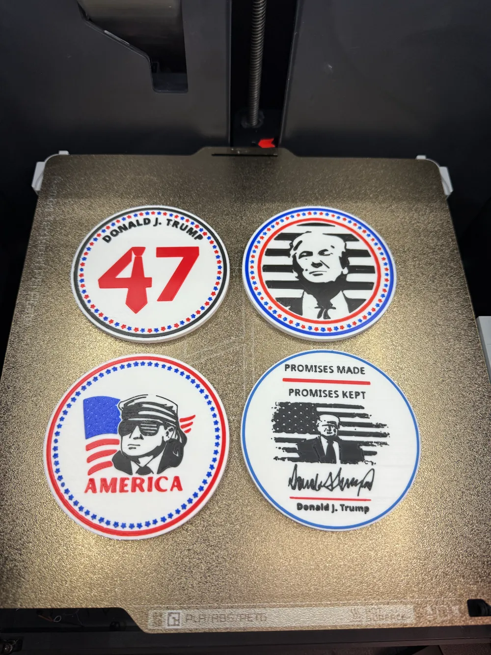 TRUMP 4 PIECE COASTER SET WITH HOLDER by 3Dprinting4fun - MakerWorld