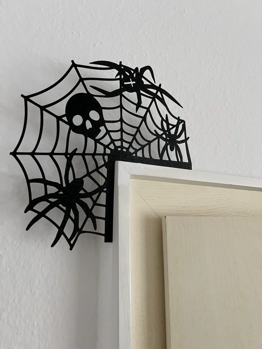 Door Corner spider web by tuenn - MakerWorld