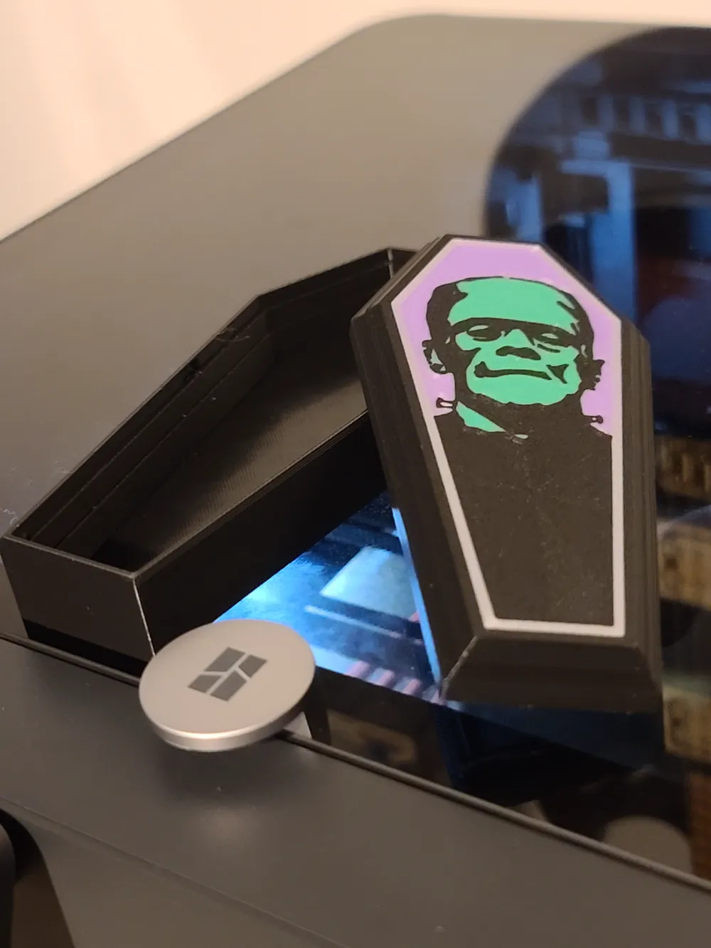 Frankenstein's Monster Coffin Box by Imagine-Reality - MakerWorld
