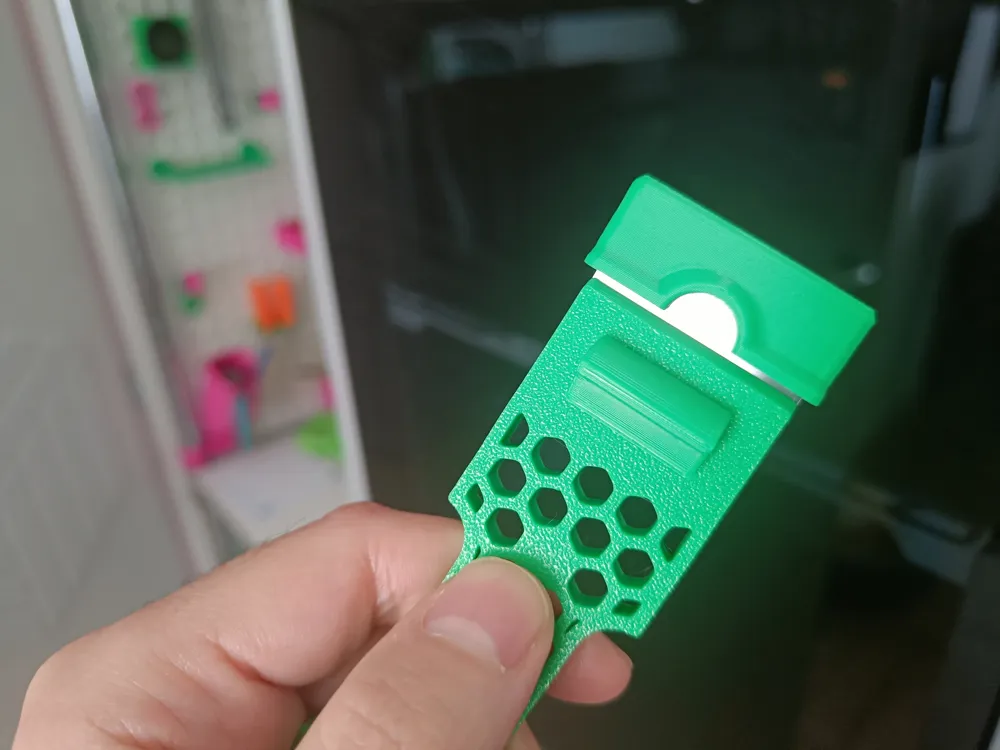Bambu Scraper Grip with Magnets - Free 3D Print Model - MakerWorld