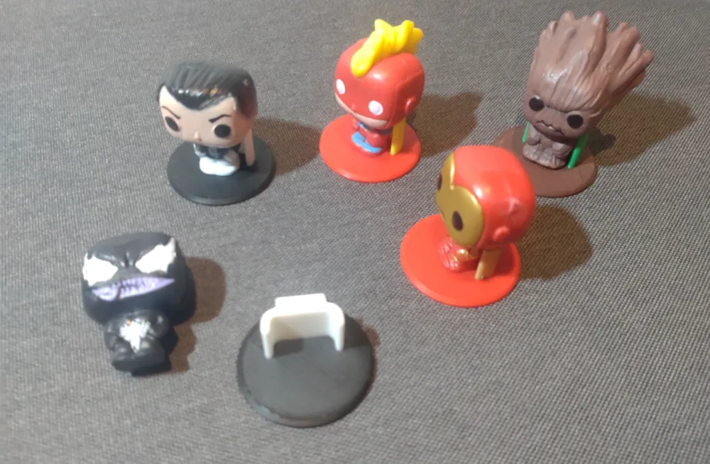 Mini Funko Pop stand help by Seb - MakerWorld