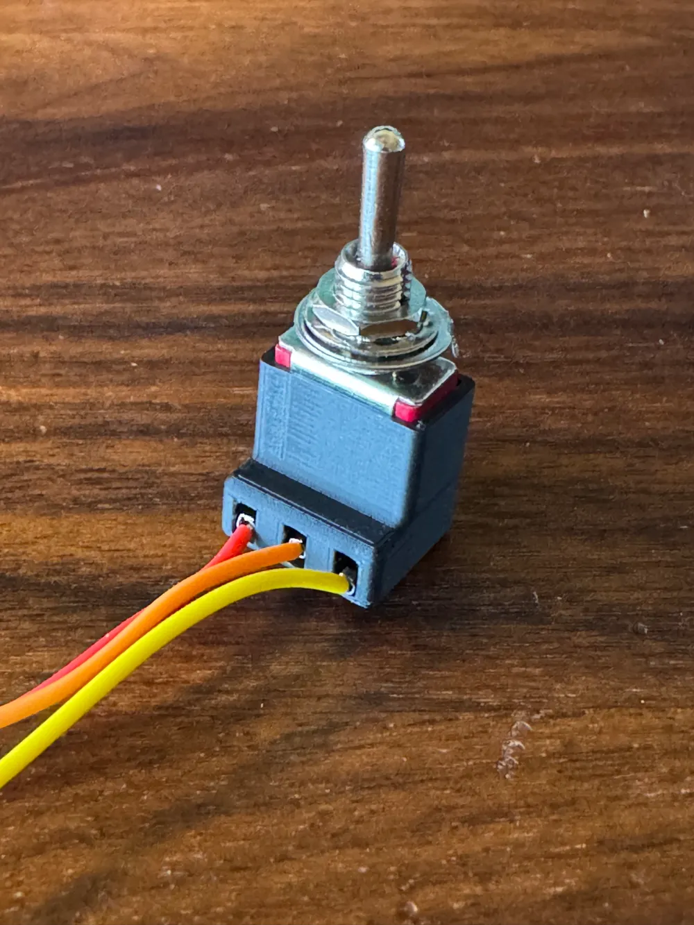 Toggle Switch Breadboard Adapter by nakajima - MakerWorld
