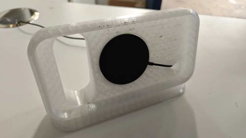 Google Pixel 10 Pro Desktop Charging Station - Free 3D Print Model ...