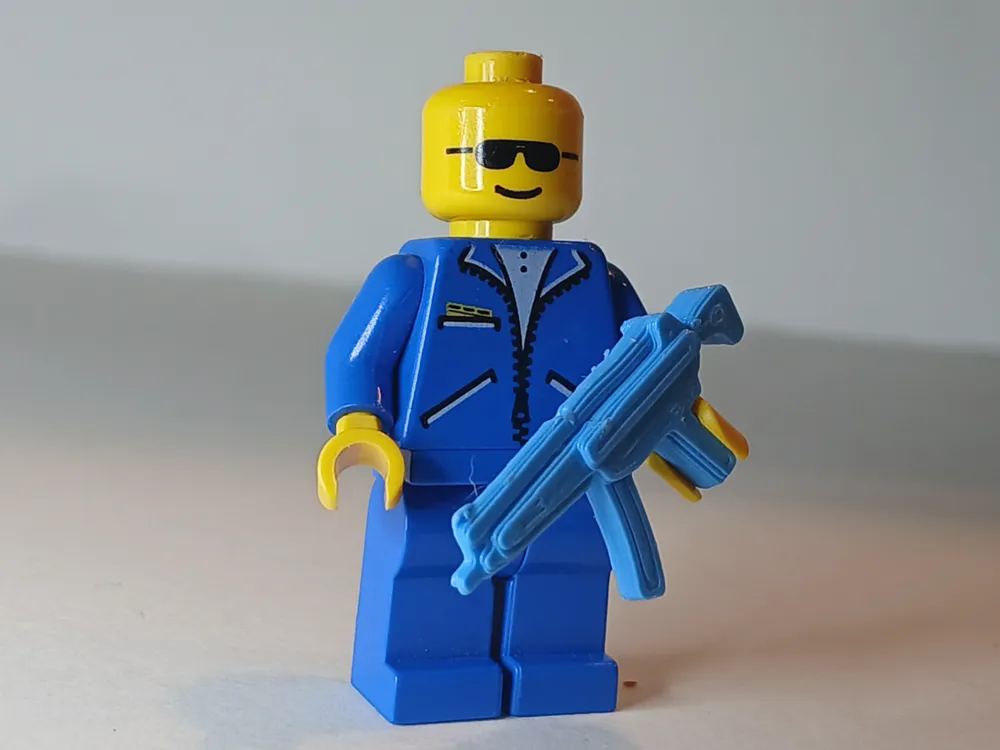 LEGO Minifigure Submachine Gun SMG brick by BoringThings - MakerWorld