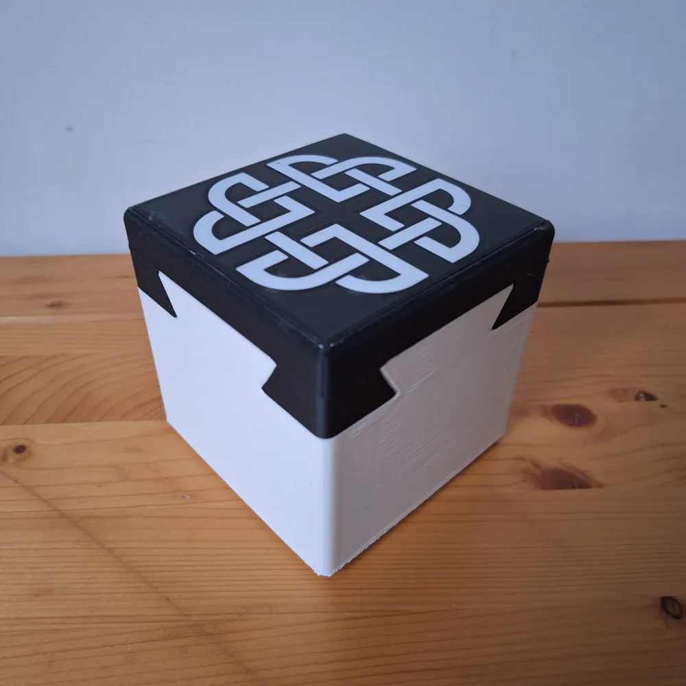 Celtic box square by dreampaint92 - MakerWorld