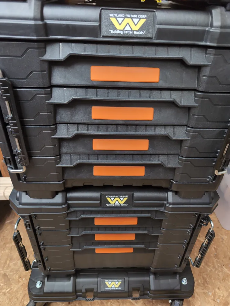 Rigid Pro Gear 2 Tool Box - Weyland Yutani Badge by Engineered ...