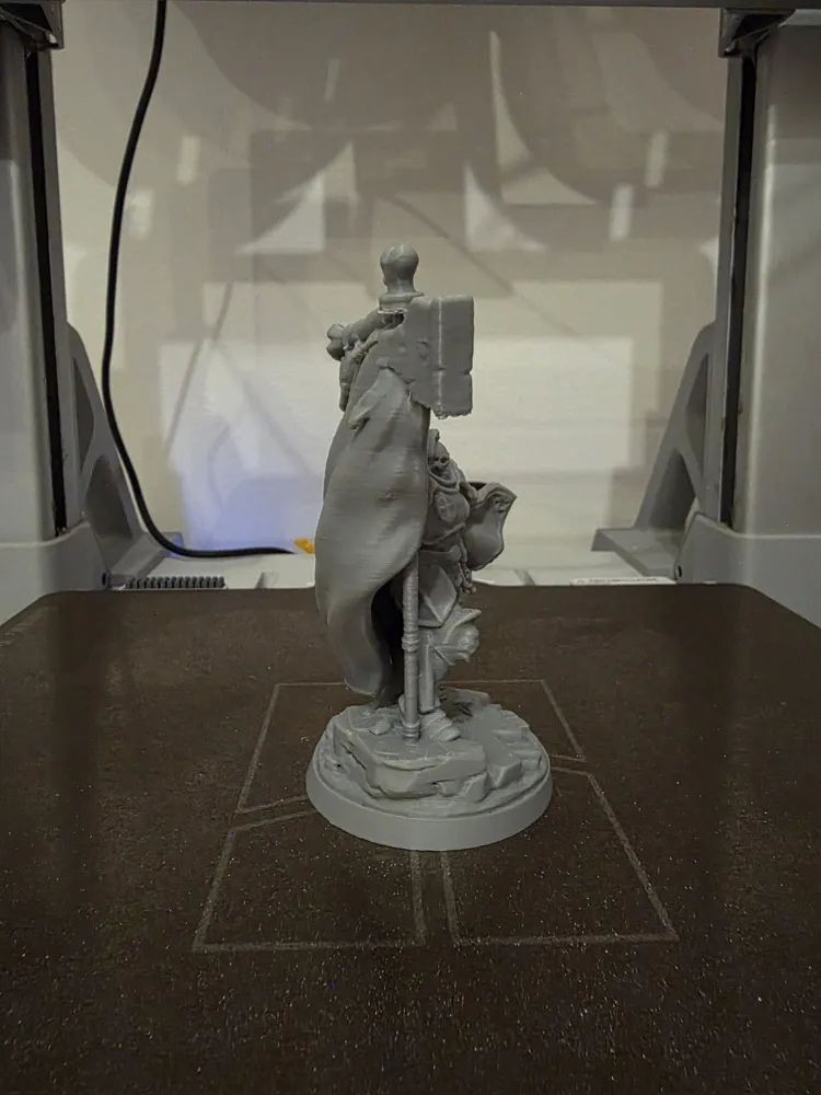 Lord-Relictor – Stormcast Eternals Standard Bearer - Free 3D Print ...