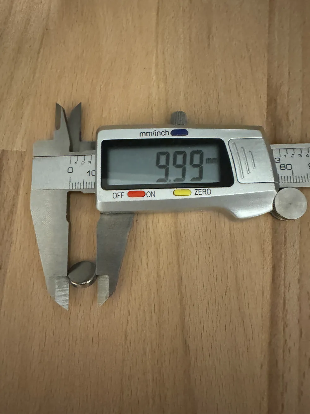 Screw container 10 cm pluggable with magnet. by Maker67 - MakerWorld