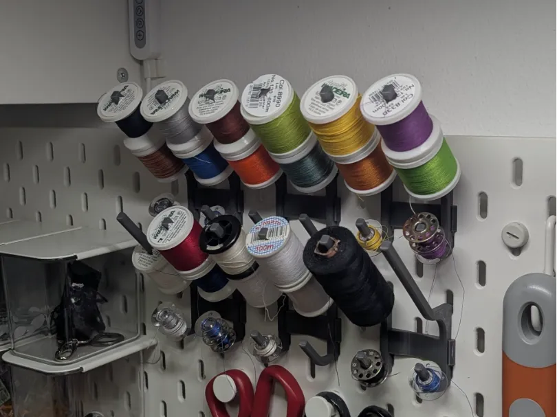 Skadis Lochwand sewing thread holder by Dennis Horn MakerWorld: Download Free 3D Models