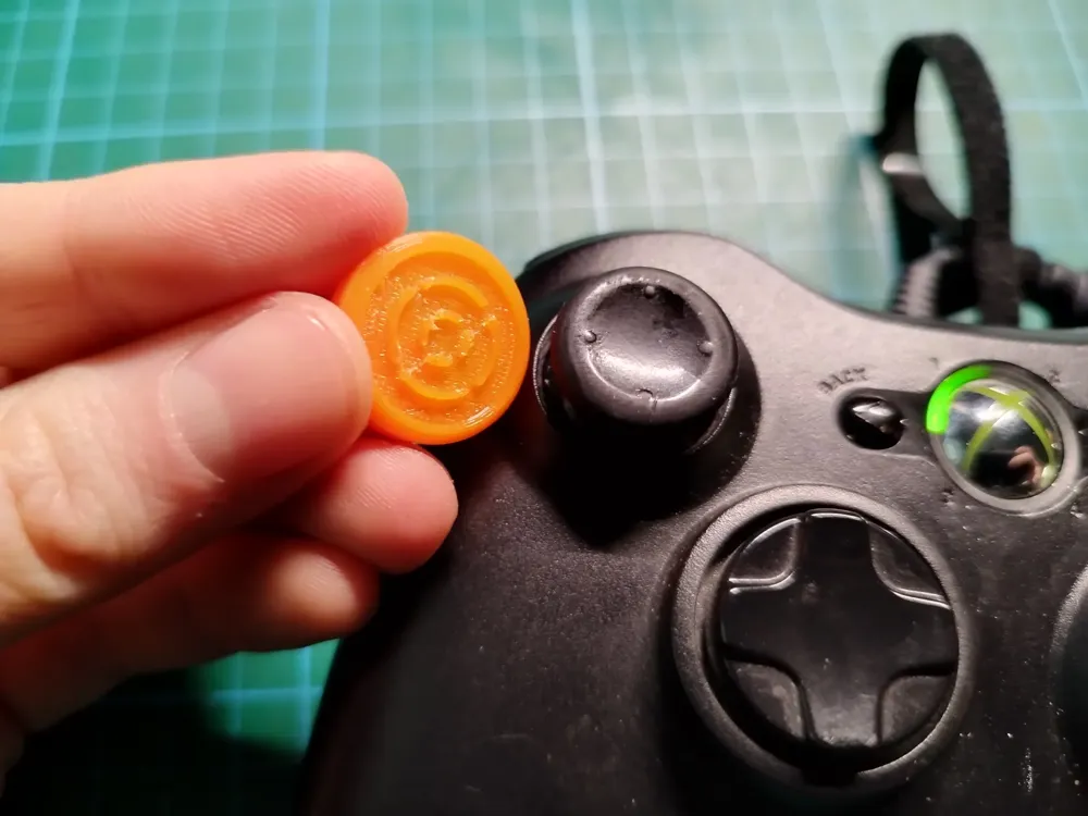 Joystick Grip Cap for Xbox 360 and PS4 Controllers by LucMeister ...