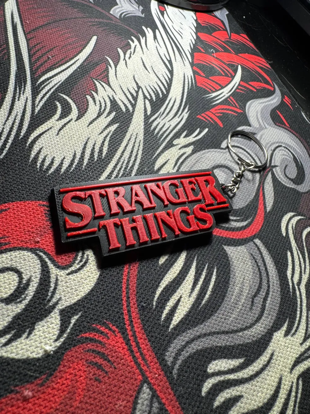 Stranger Things - Llavero - Modelo de impresión 3D gratuito - MakerWorld