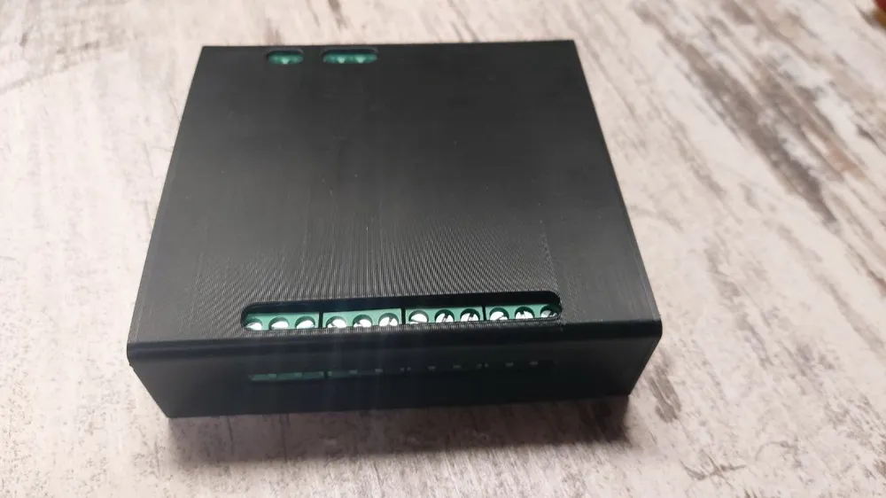 DIN Rail ESP32 4-Channel Relay Enclosure by user_63681394 MakerWorld ...