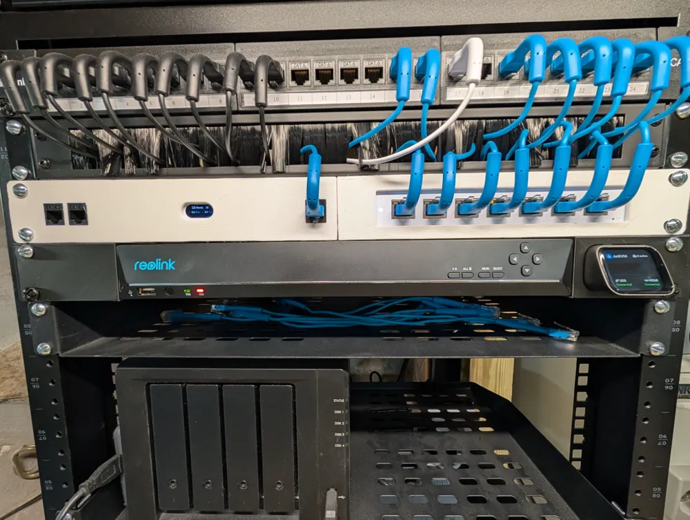 Reolink RLN16 & RLN32 NVR 1U rack mount brackets by MrFunctionalPrint ...