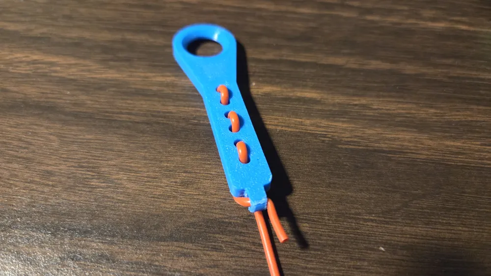 Wire Antenna End Insulator by N5BSB MakerWorld: Download Free 3D Models