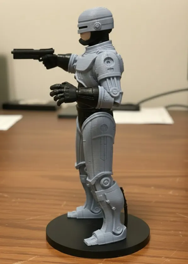 RoboCop - figurine ornament statue - Free 3D Print Model - MakerWorld