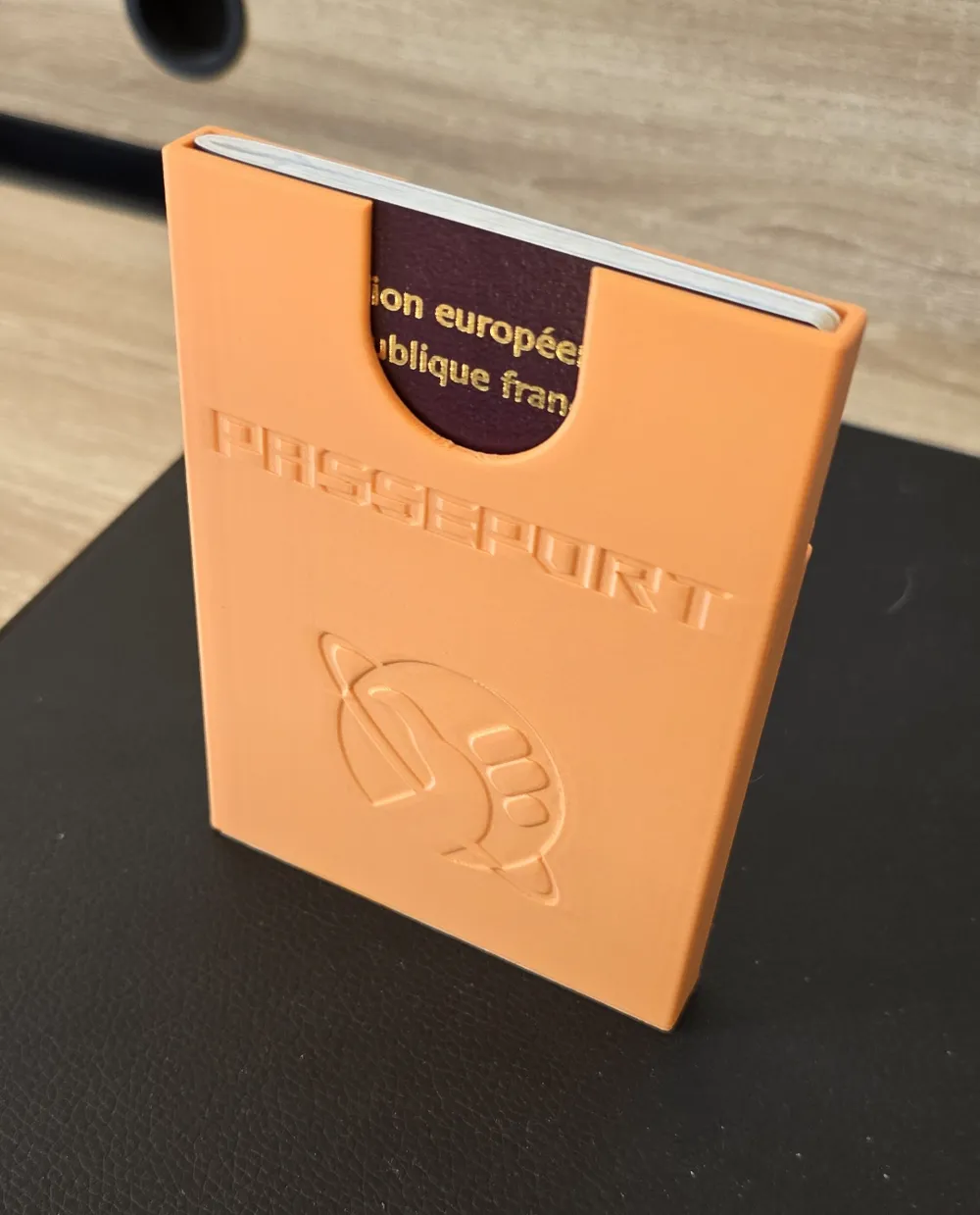 Passport holder with ticket slot by Capsule74 - MakerWorld