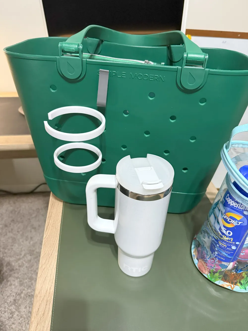 Bogg Bag 32oz Tumbler Holder - Free 3D Print Model - MakerWorld