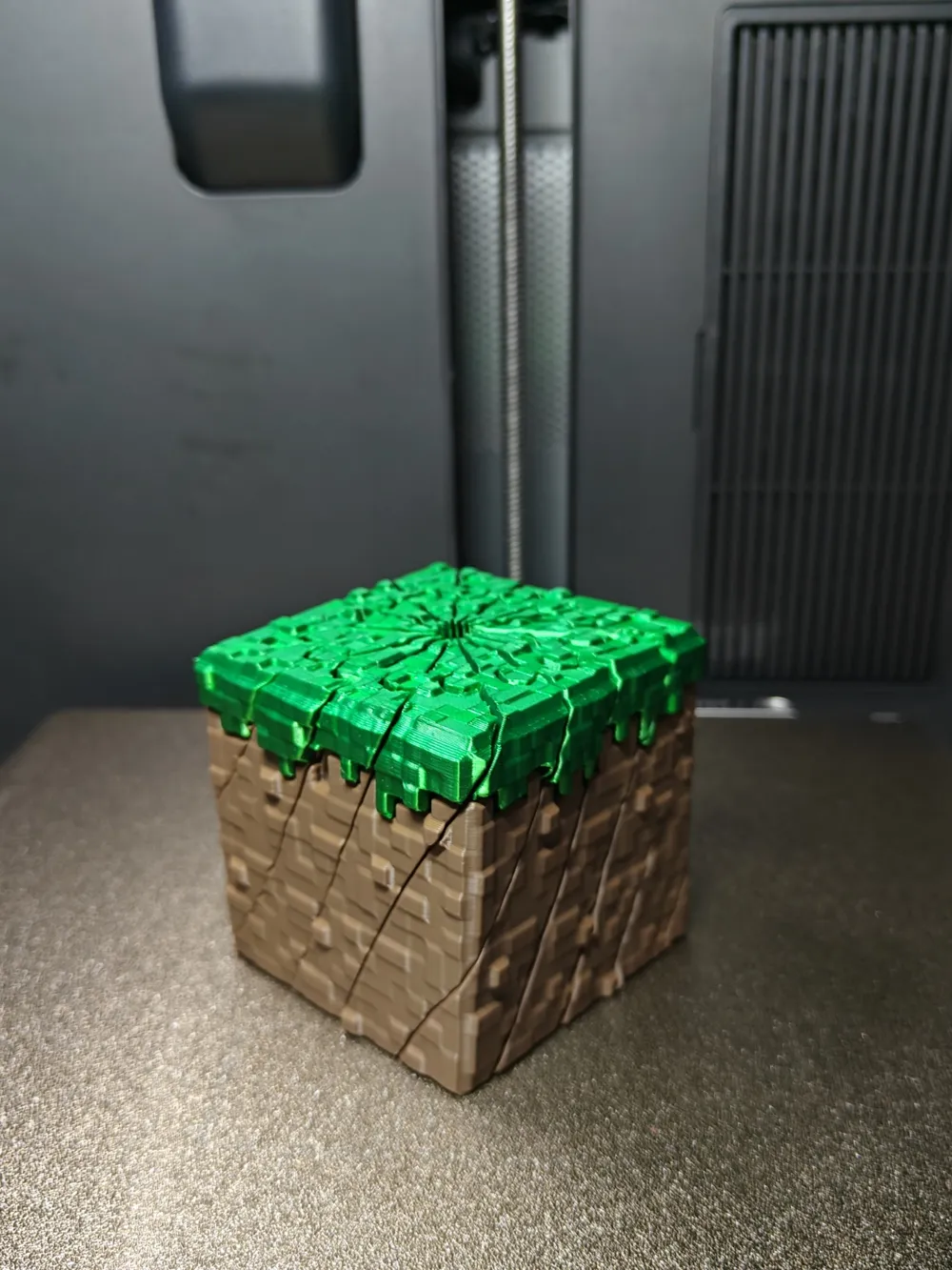 Grass Block Twisty Fidget - No AMS - Free 3D Print Model - MakerWorld