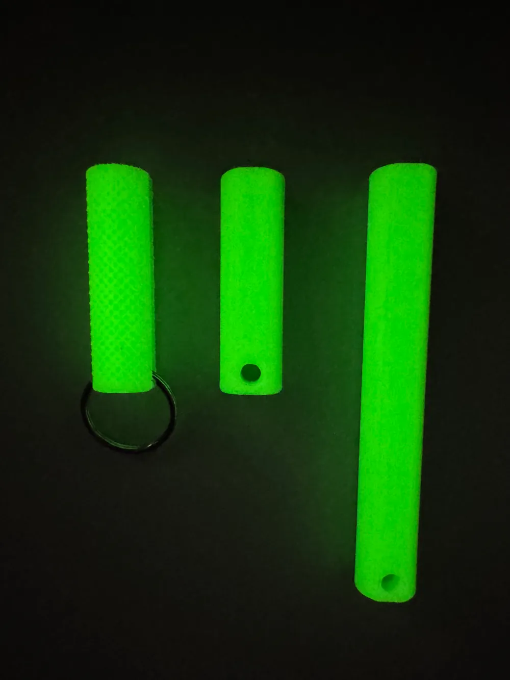 Glowstick Keychains by Applemilk MakerWorld: Download Free 3D Models